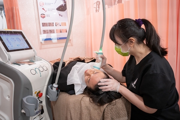 ONDA PRO超微波-打擊雙下巴、臉頸部鬆弛 | 超微波效果、跟電音波的差別